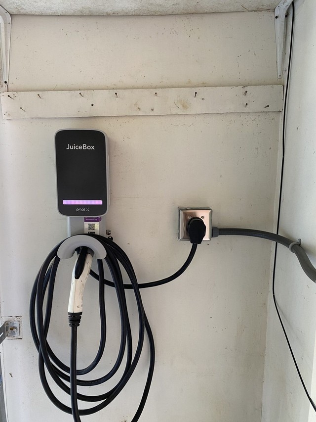 Electric Expertise in Oak Park: Kinetic Energy Services